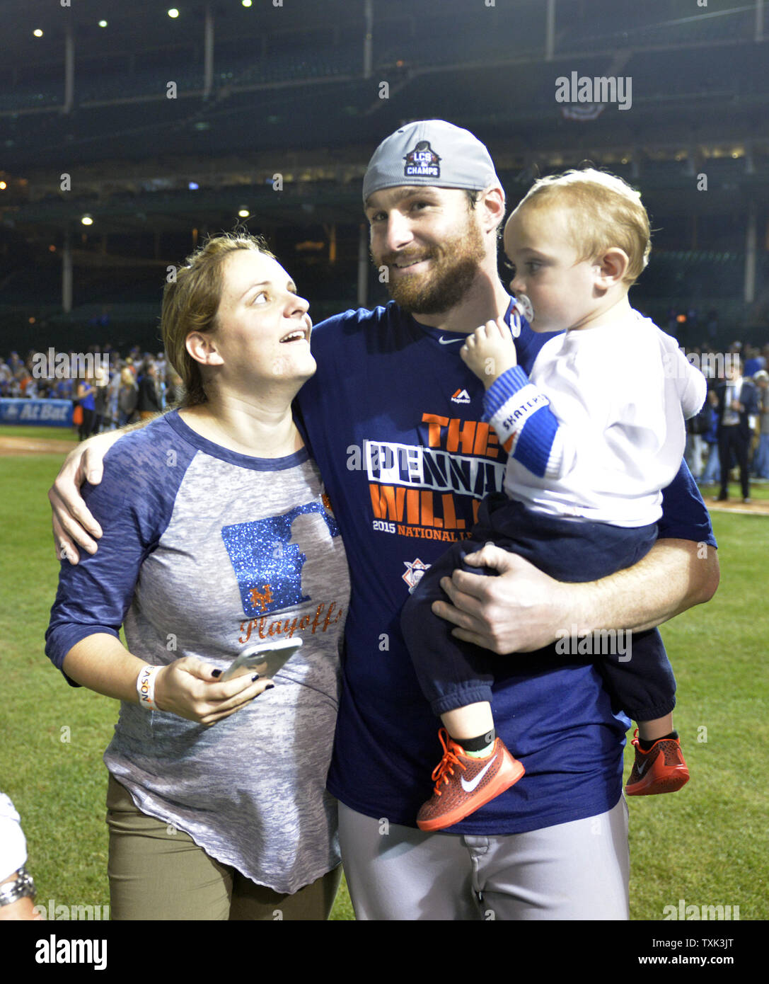 New York Mets' Daniel Murphy celebrates the Mets 8-3 victory over the ...