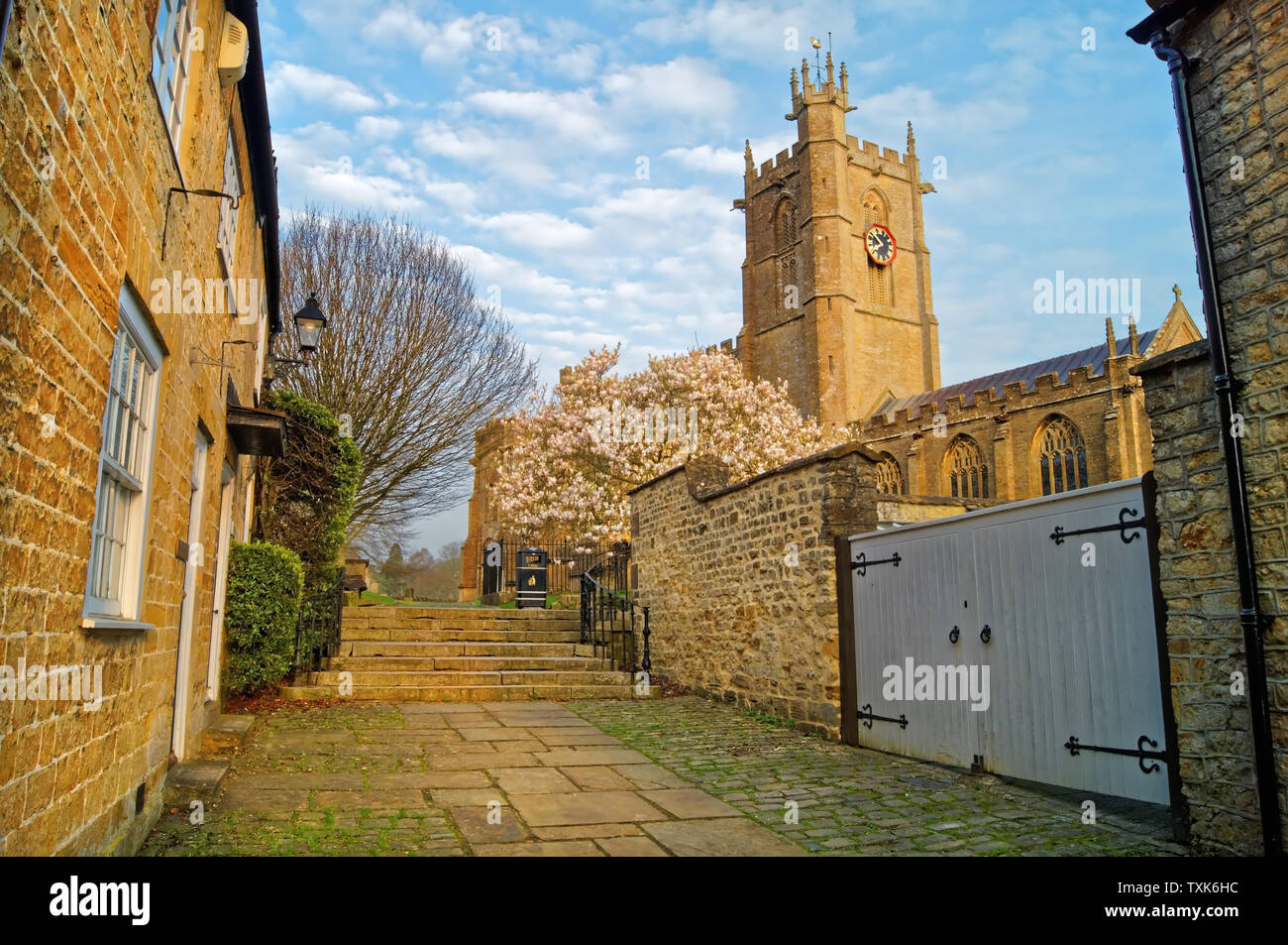 Crewkerne architecture hi-res stock photography and images - Alamy