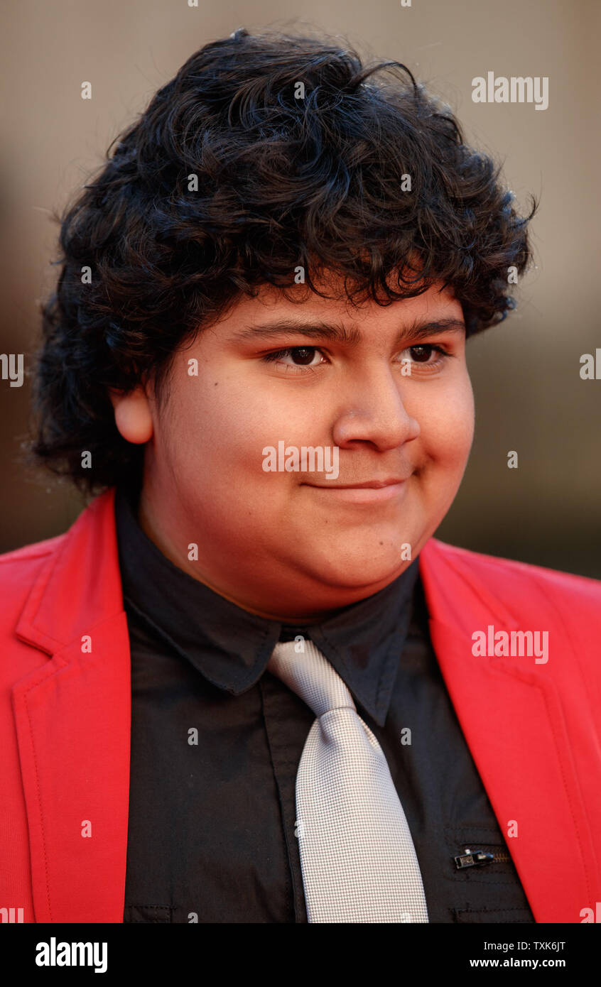 Actor Juliocesar Chavez arrives on the red carpet at the Transformers ...