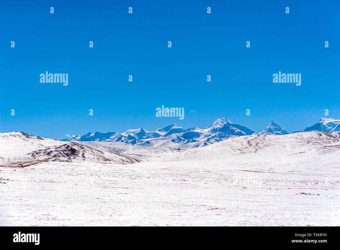 Tibetan Everest View Platform Stock Photo - Alamy