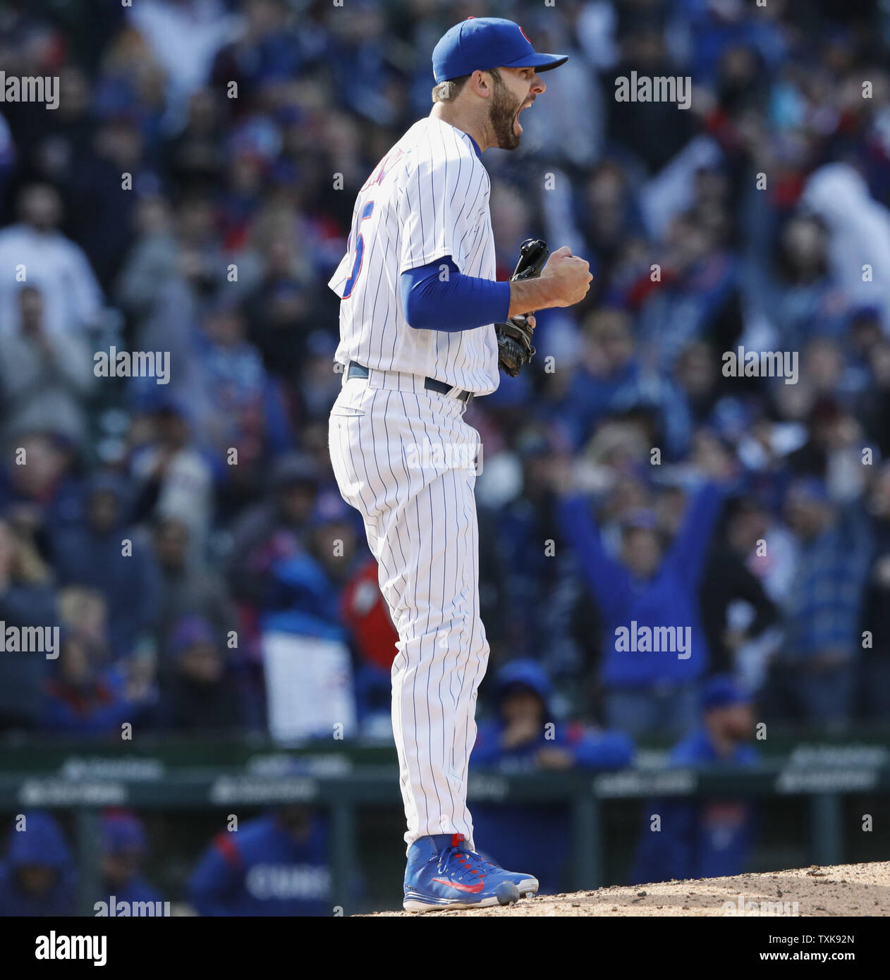 Chicago Cubs relief pitcher Brandon Morrow reacts after delivering ...