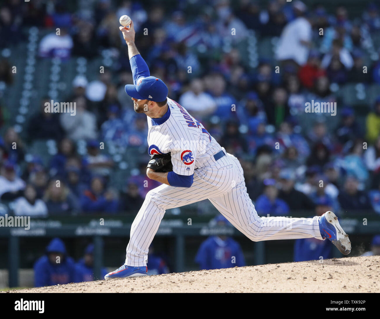 Chicago Cubs relief pitcher Brandon Morrow delivers against the ...
