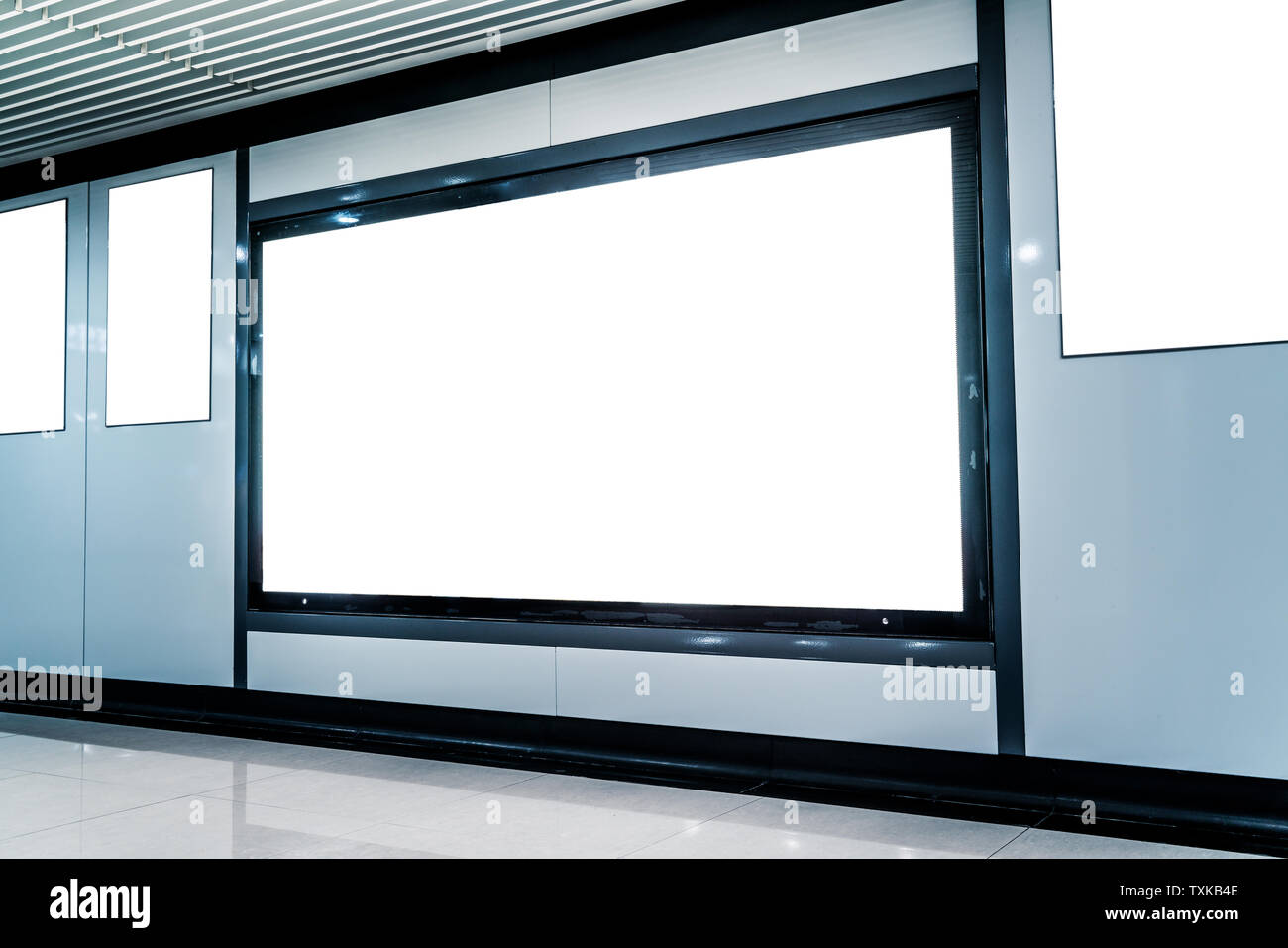 Subway billboards hi-res stock photography and images - Alamy