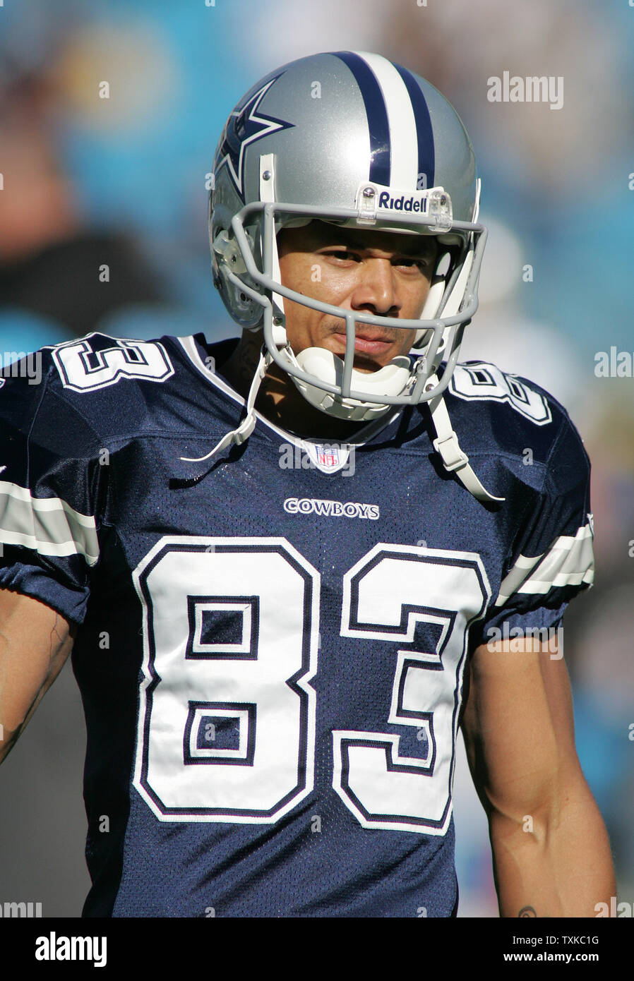 Dallas Cowboys wide receiver Terry Glenn (83) warms up at Bank of ...