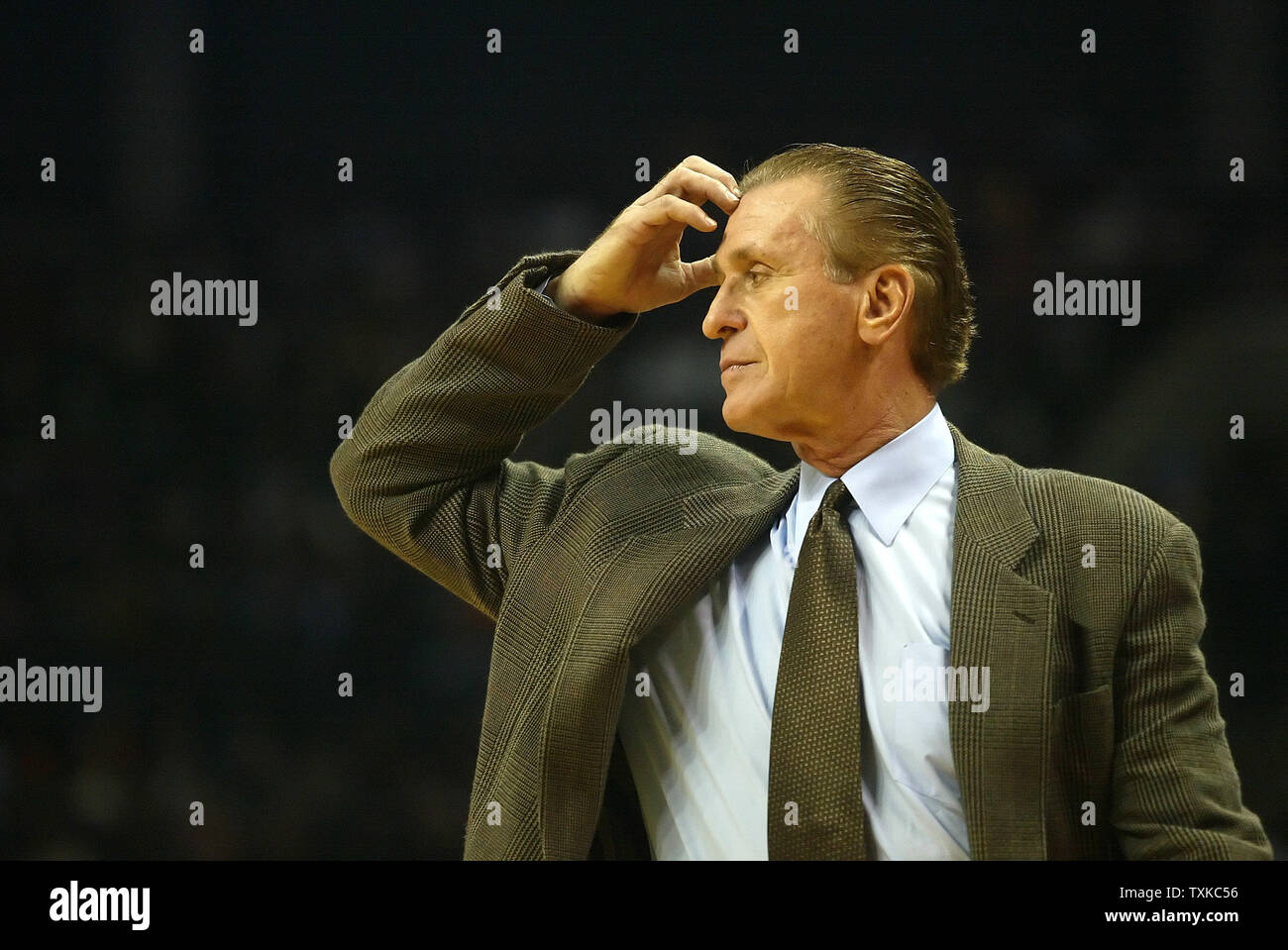 Pat riley hi-res stock photography and images - Alamy