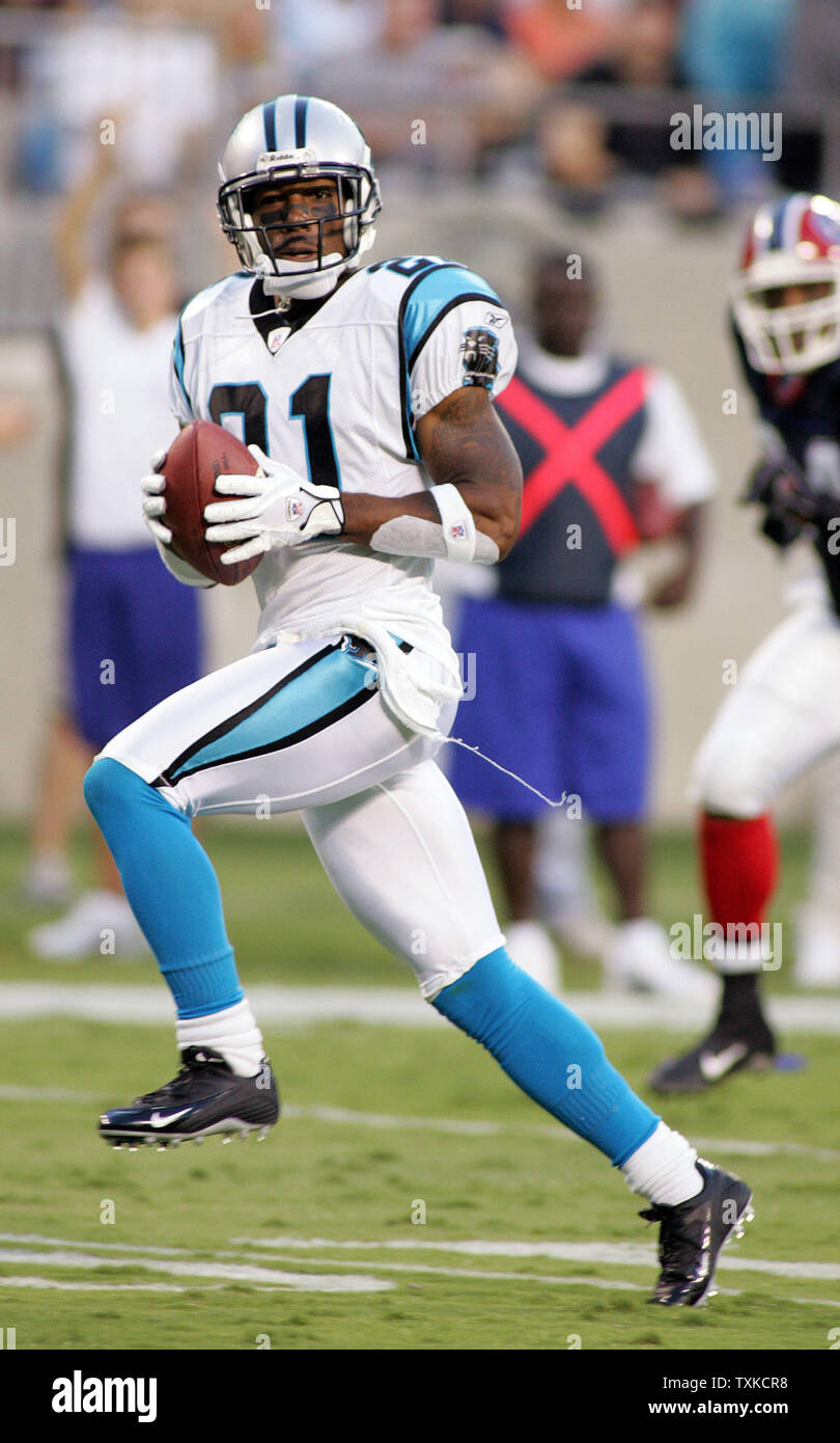 Carolina Panthers defensive back Ken Lucas (21) intercepts a pass for a ...
