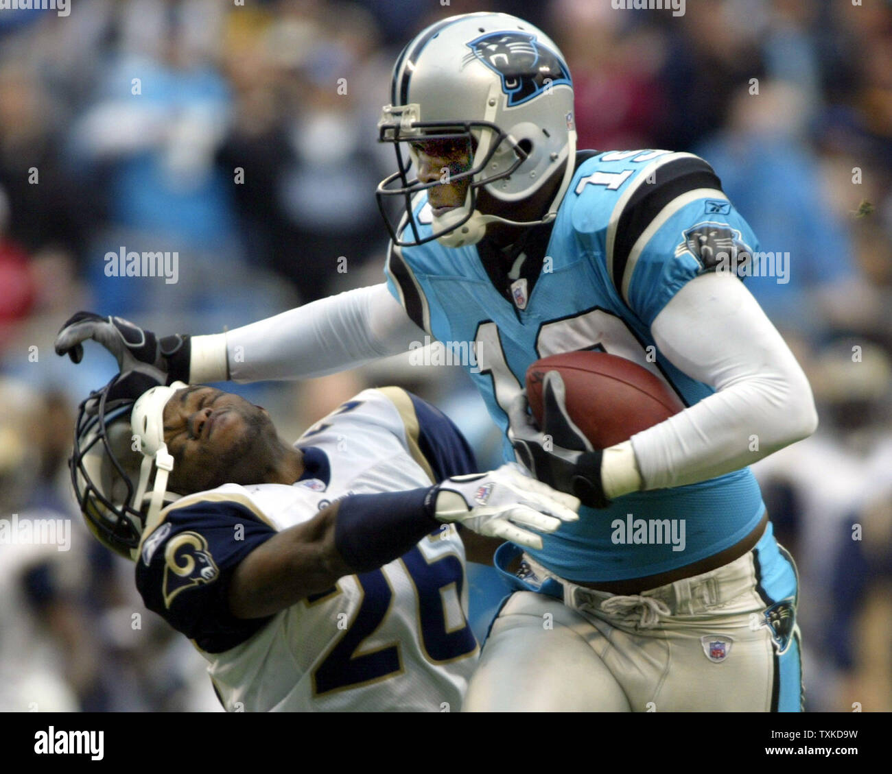 St louis rams helmet hi-res stock photography and images - Alamy