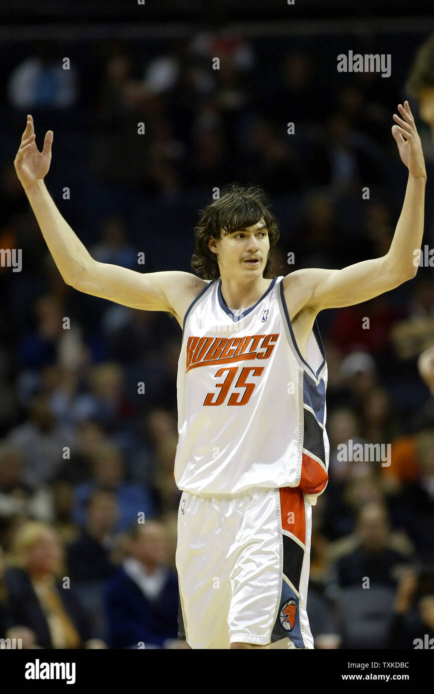 Adam morrison bobcats hi-res stock photography and images - Alamy