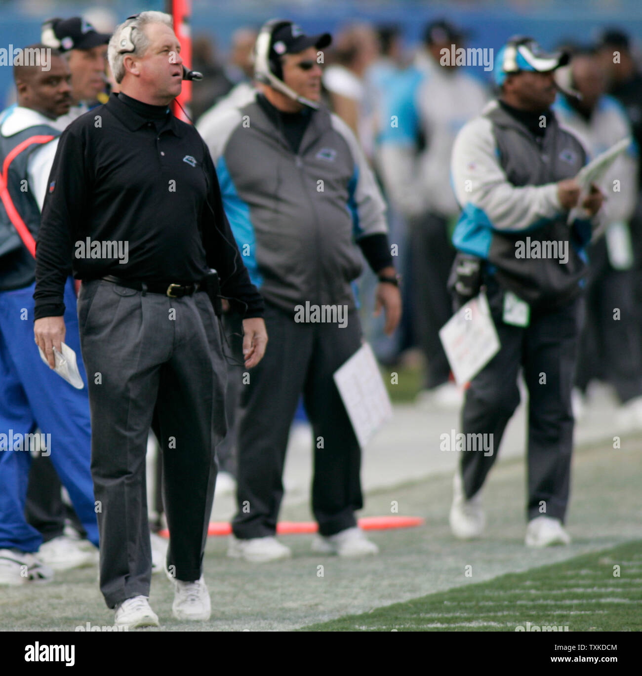The struggle of the giants hi-res stock photography and images - Alamy