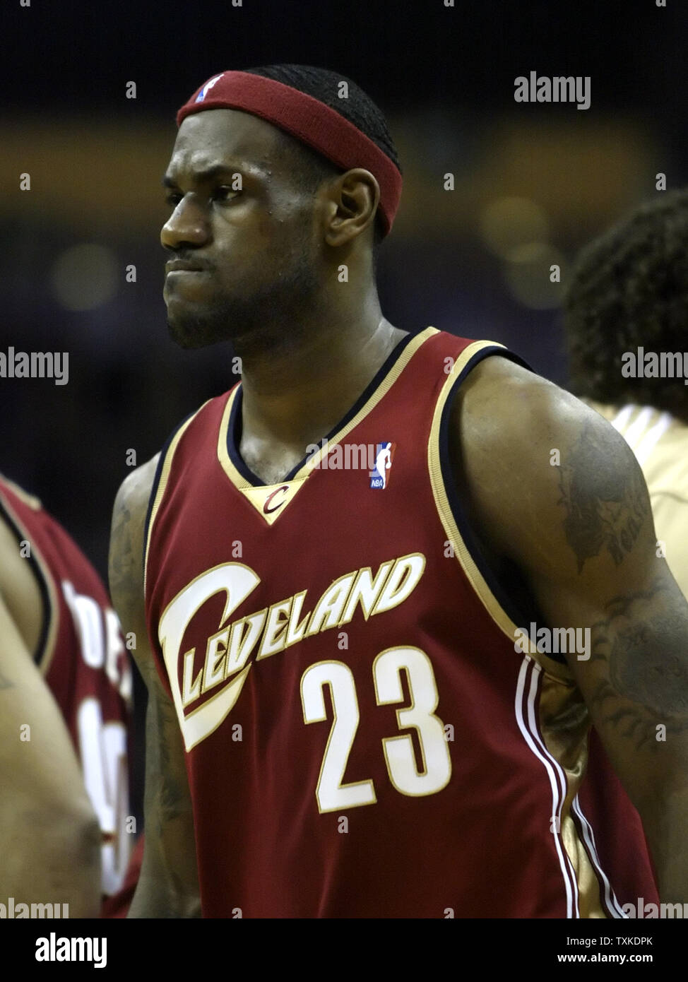 Lebron james cleveland cavaliers walks hi-res stock photography and ...