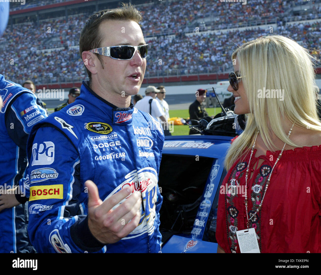 Kurt busch eva busch nascar hi-res stock photography and images - Alamy