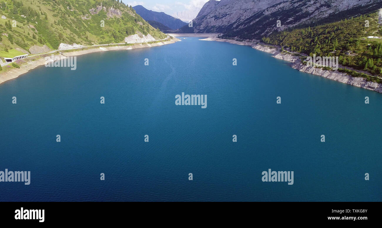 Fedaia lake dam High Resolution Stock Photography and Images - Alamy