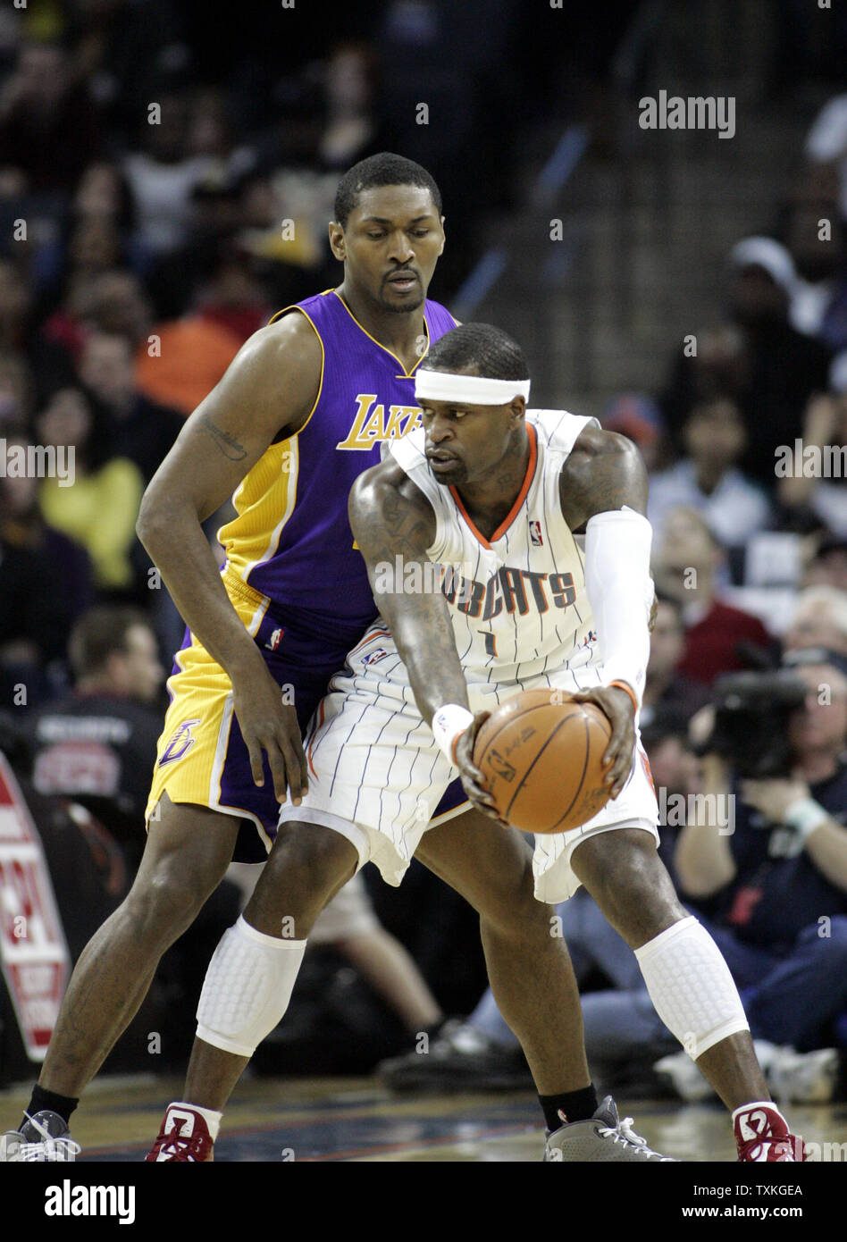 Los angeles lakers ron ball hi-res stock photography and images - Alamy