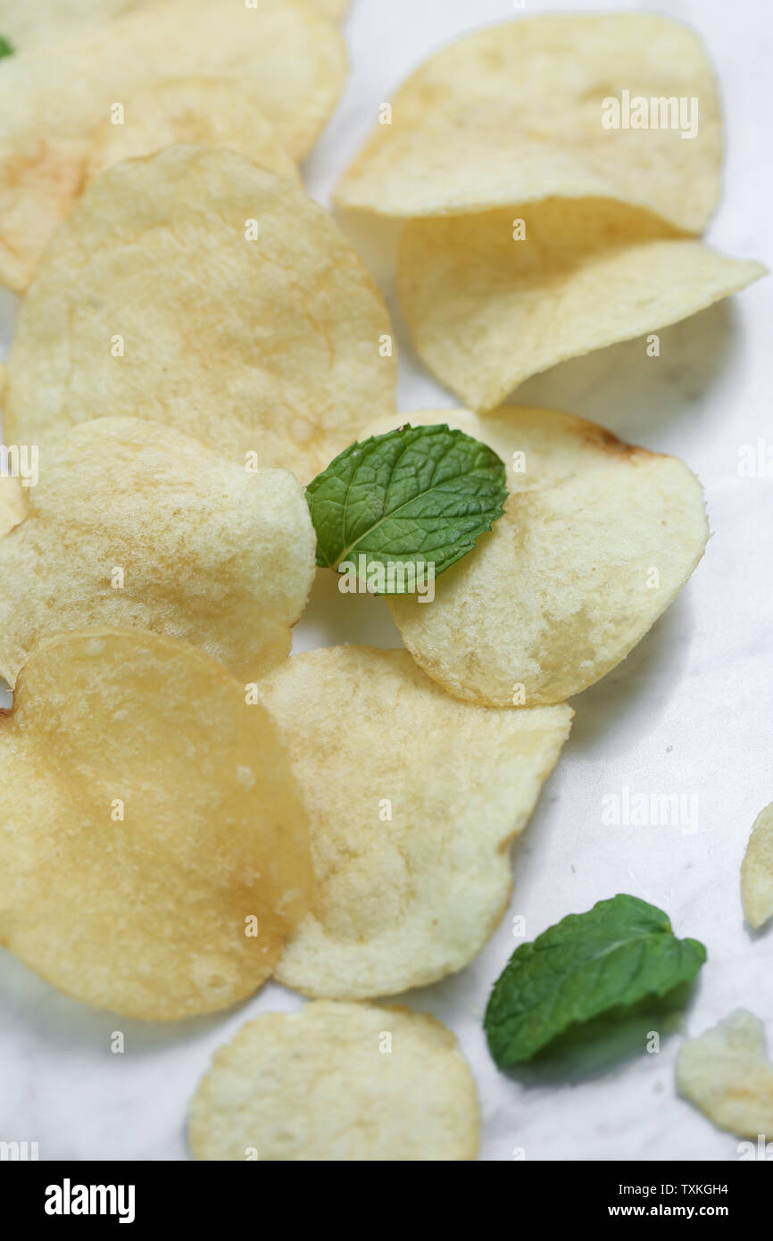 Multiple crisps hi-res stock photography and images - Alamy