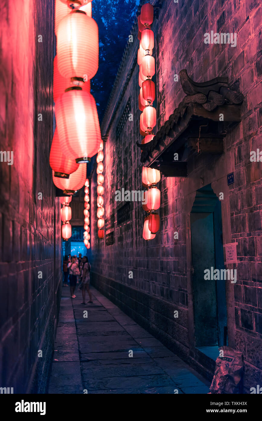 Night view of Jinli red lantern in Chengdu Stock Photo - Alamy
