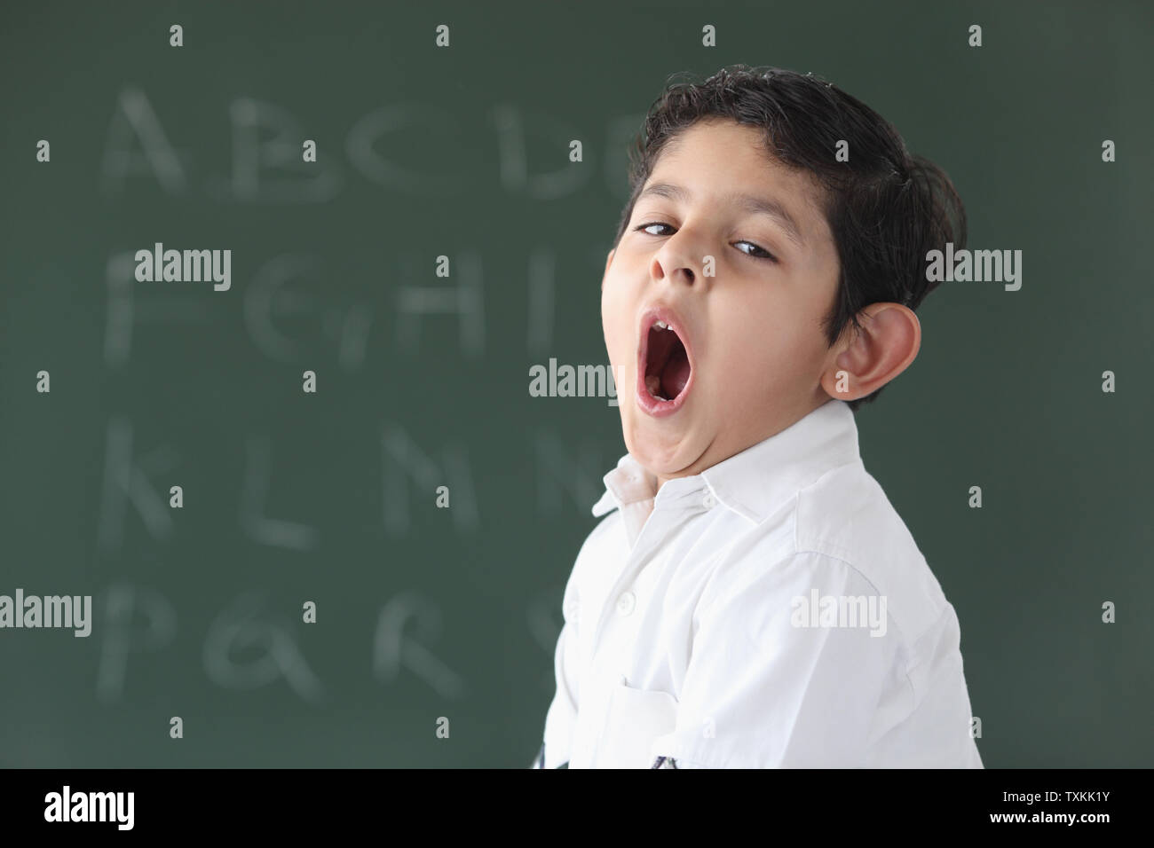 Bored pupils classroom hi-res stock photography and images - Alamy