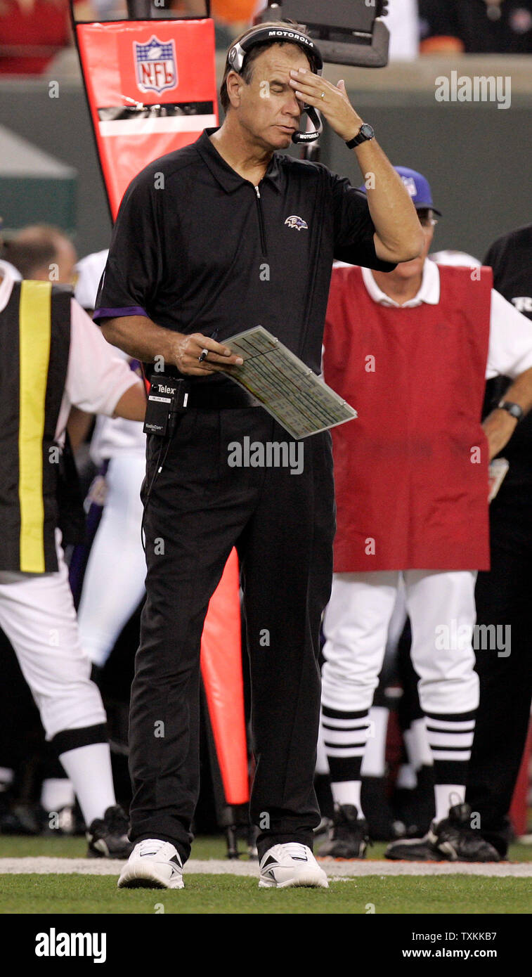 Ravens head coach brian billick hi-res stock photography and images - Alamy