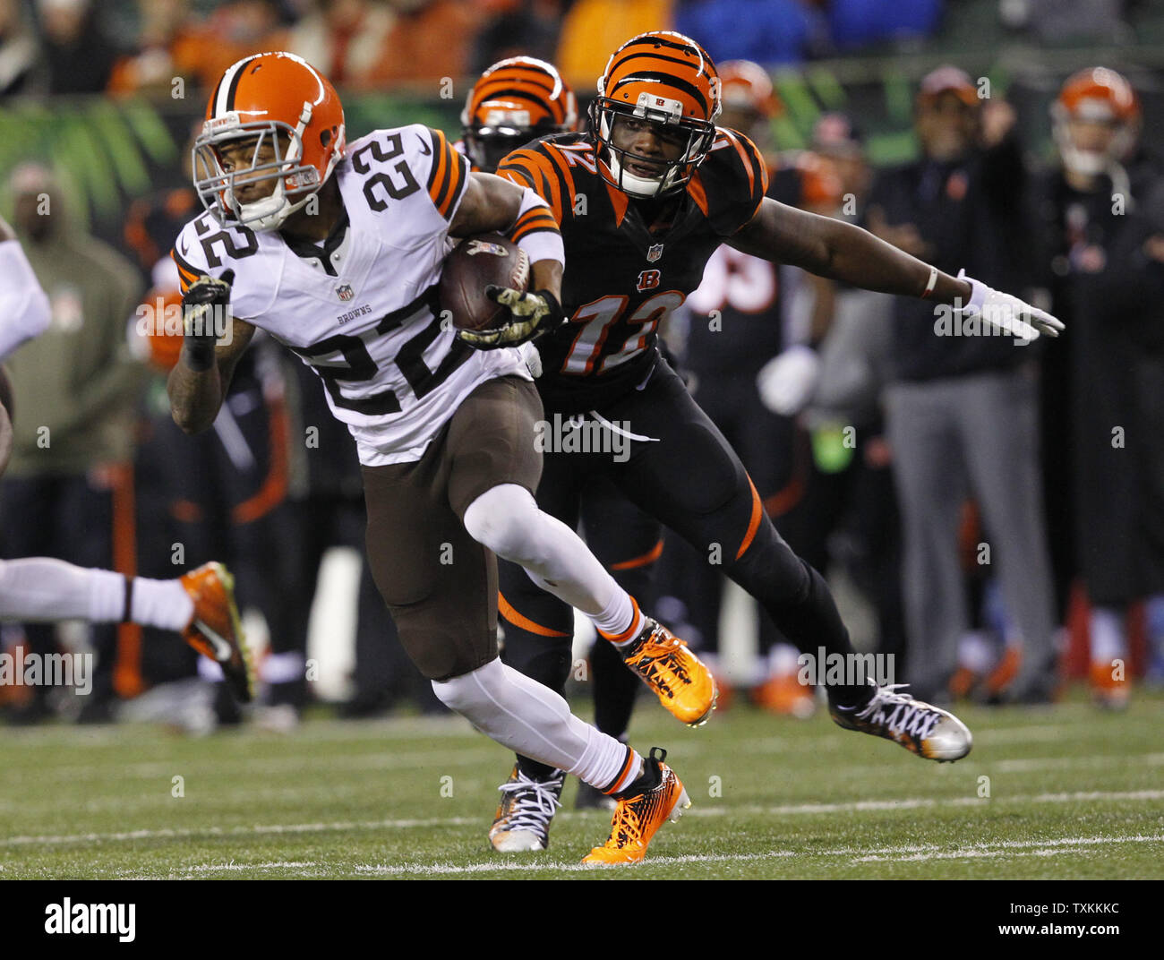 Buster brown hi-res stock photography and images - Alamy