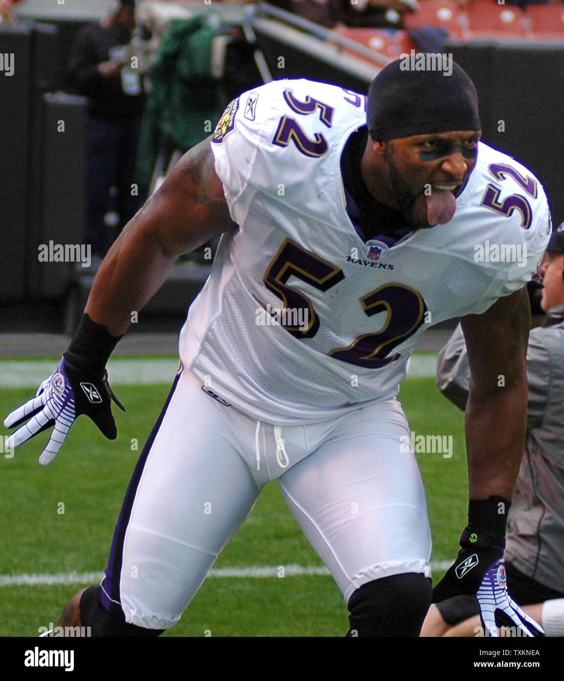 Baltimore Raven LB Ray Lewis, 52, jeers at the crowd after he makes a ...