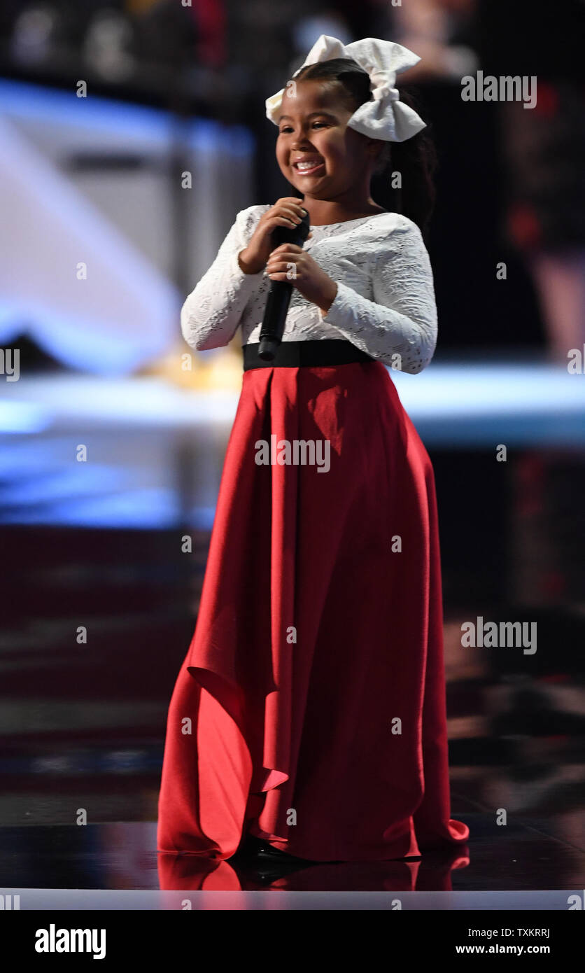 Five-year-old Heavenly Joy Jerkins sings America the Beautiful on the ...