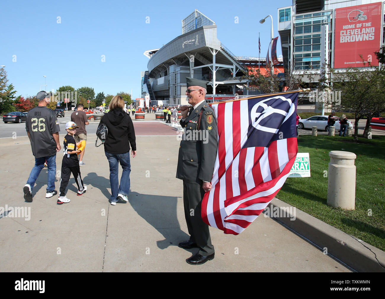 Lou Pumphrey of Cleveland, stands outside Cleveland Browns First Energy ...