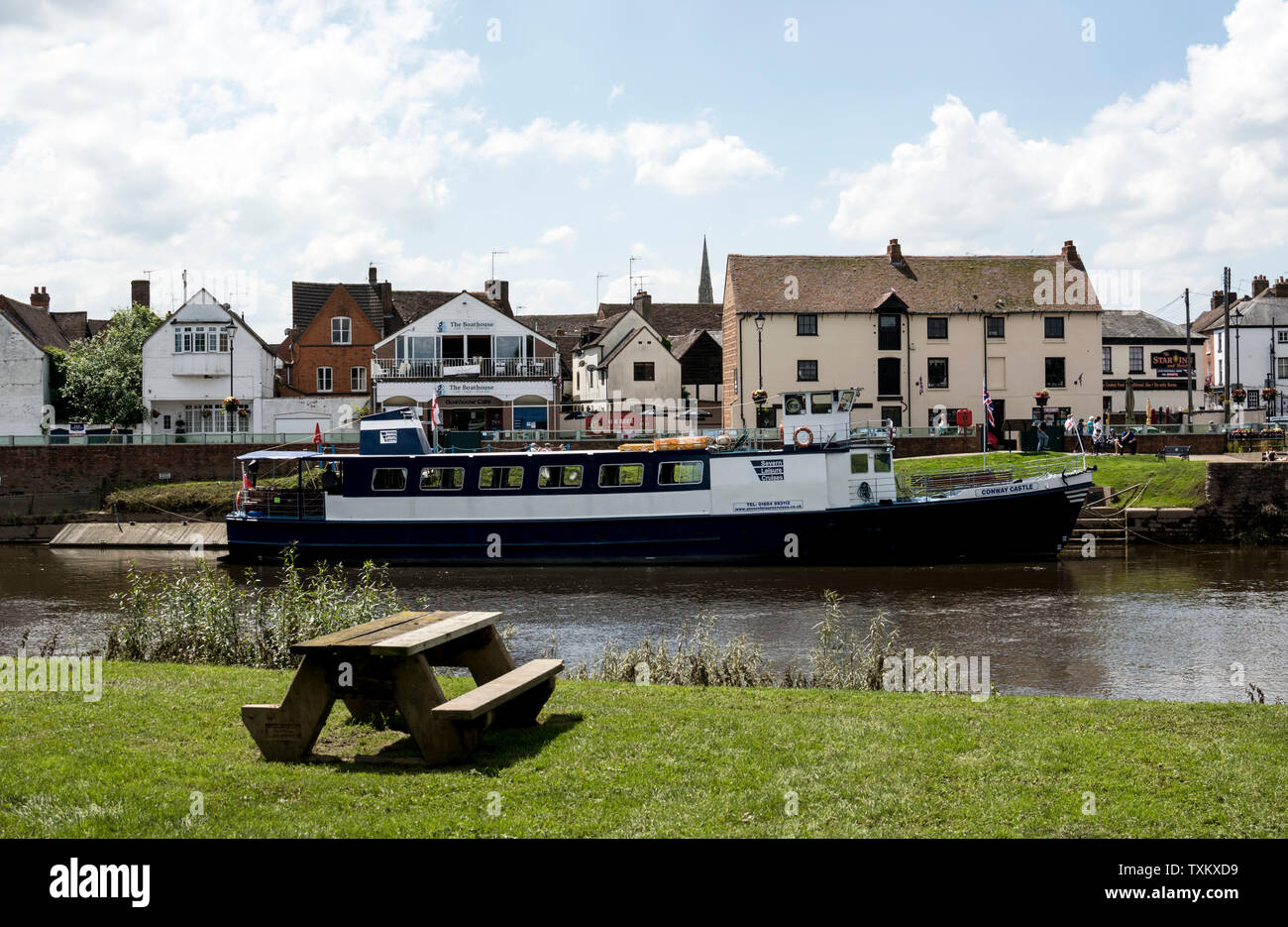 Conway castle hi-res stock photography and images - Alamy