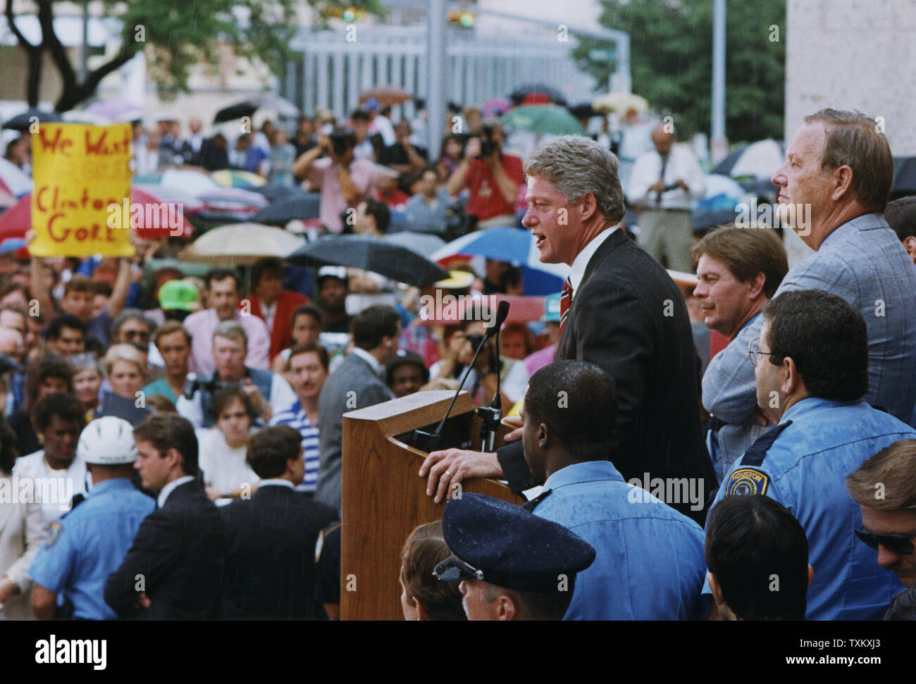 Governor bill clinton hi-res stock photography and images - Alamy