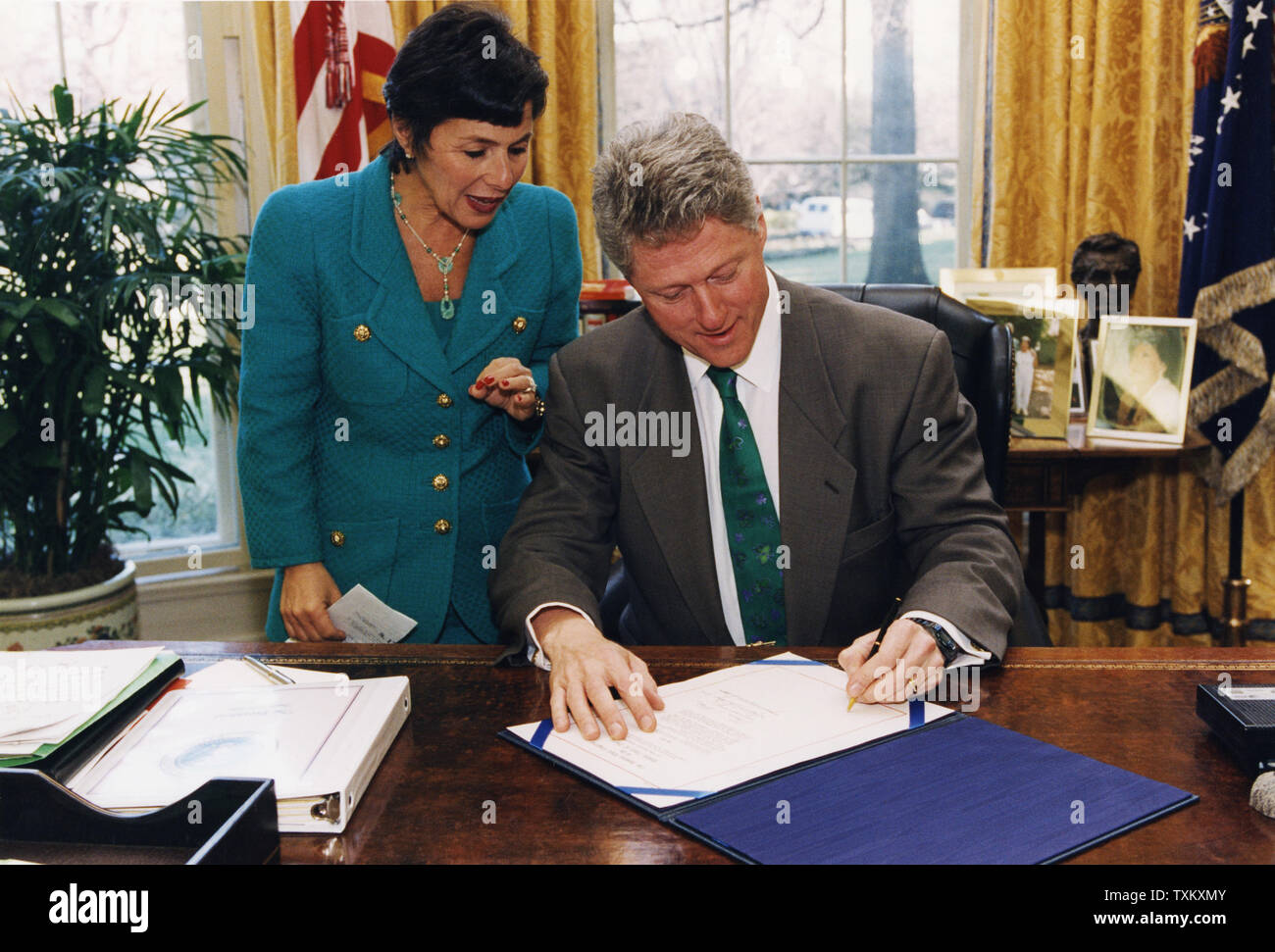 Barbara boxer 1994 hi-res stock photography and images - Alamy