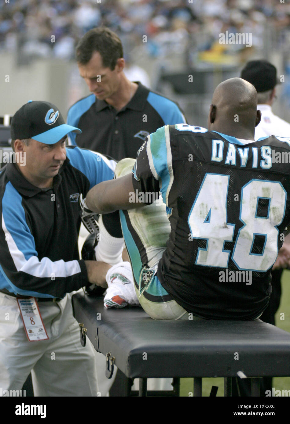 Carolina panthers running back stephen hi-res stock photography and ...