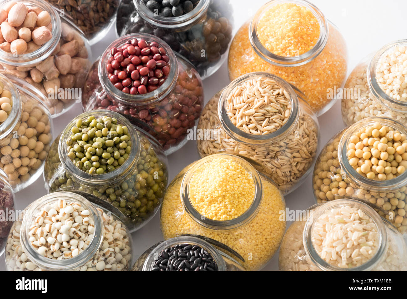 Green miscellaneous grains hi-res stock photography and images - Alamy