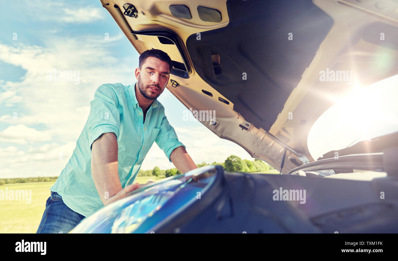 Open car hood while driving hi-res stock photography and images - Alamy