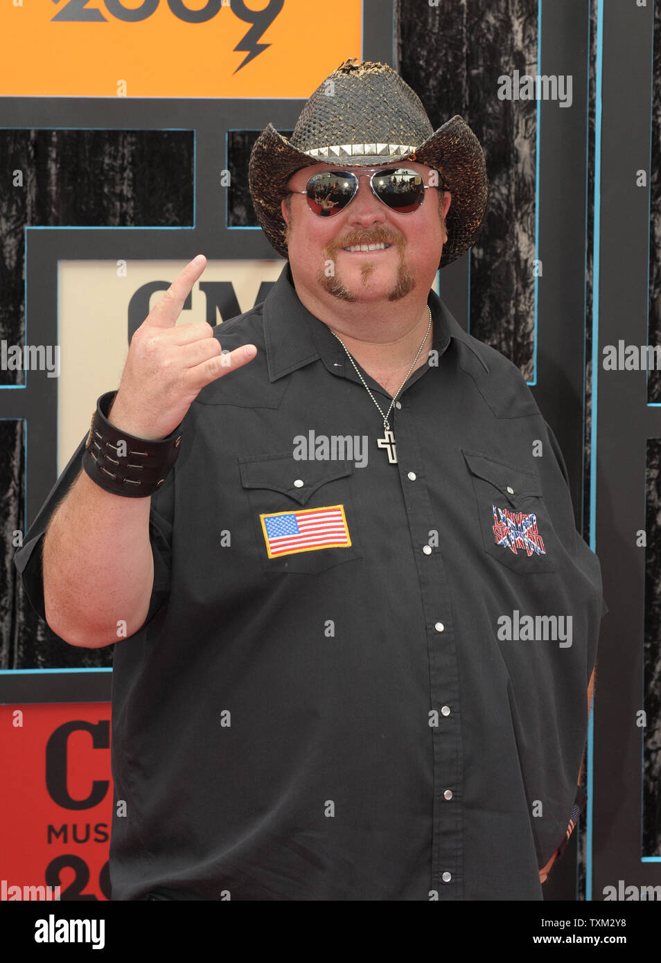 Colt Ford arrives for the Country Music Television (CMT) Music Awards ...