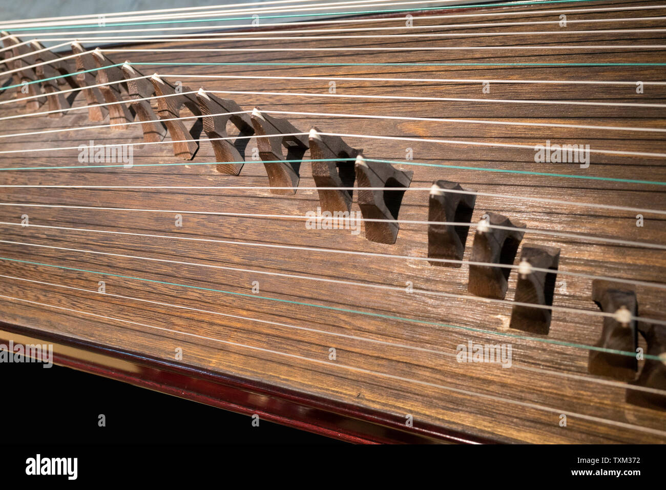 Zheng instrument hi-res stock photography and images - Alamy