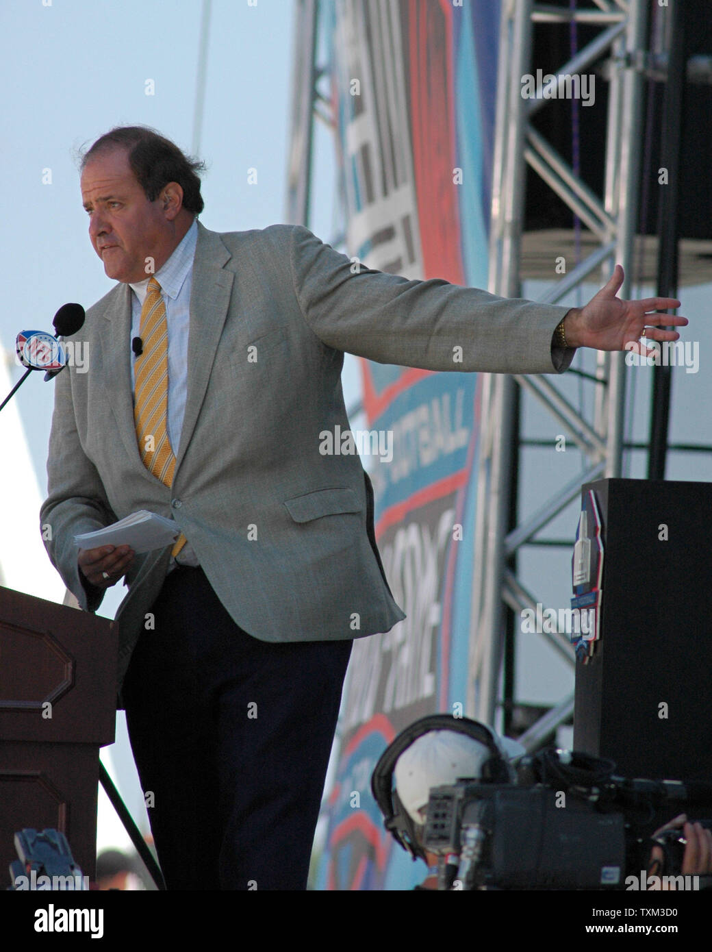 Chris berman host hi-res stock photography and images - Alamy