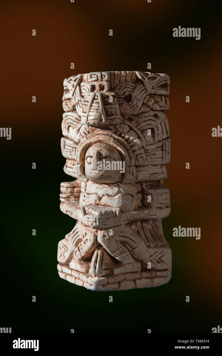 Mayan temple isolated hi-res stock photography and images - Alamy
