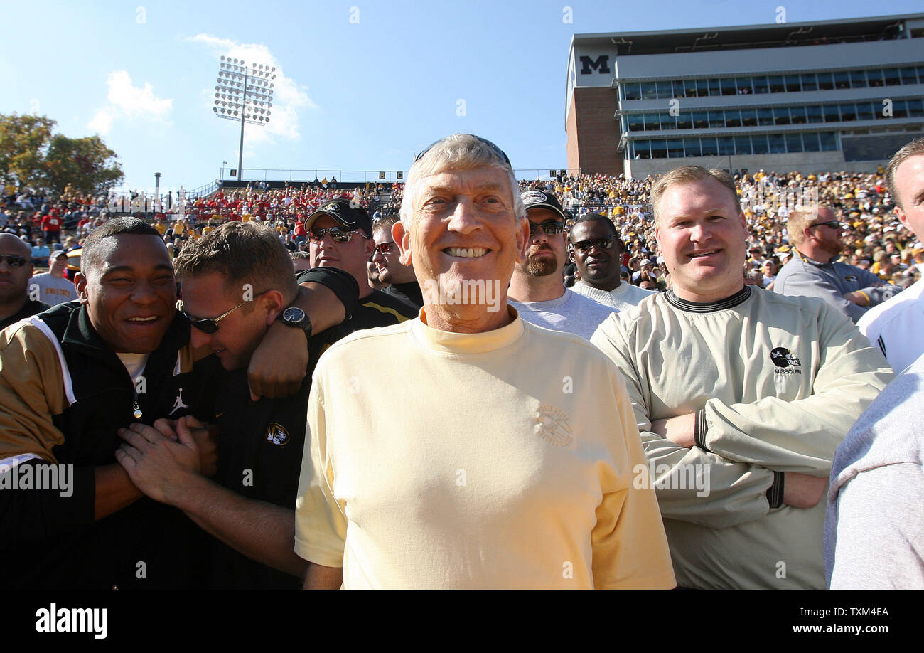 Larry smith hi-res stock photography and images - Alamy