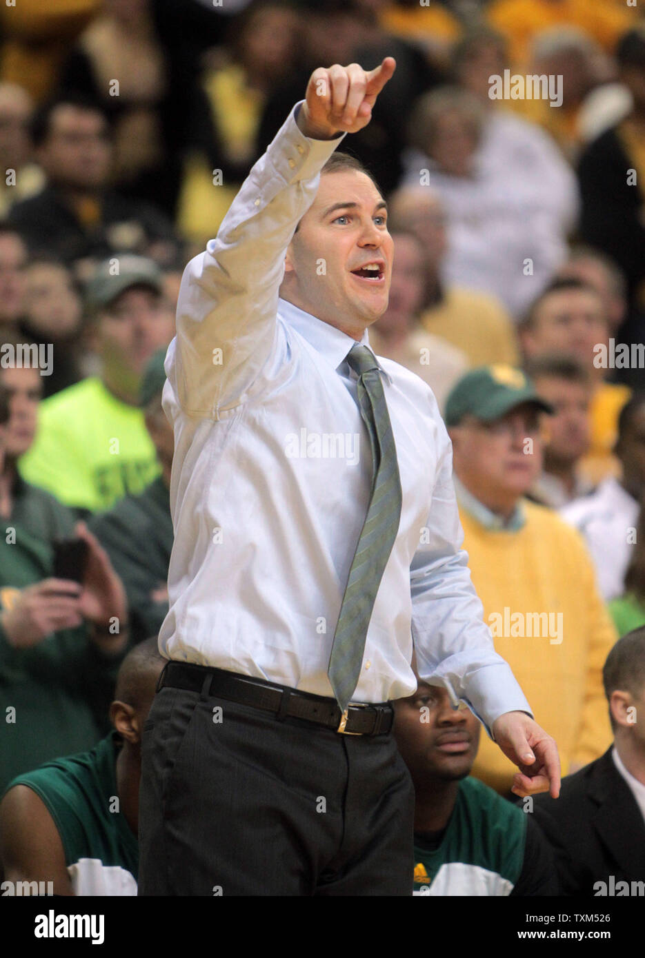 Baylor Bears head basketball coach Scott Drew gives his players ...