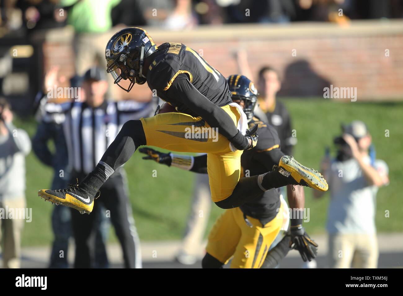 Penton hi-res stock photography and images - Alamy