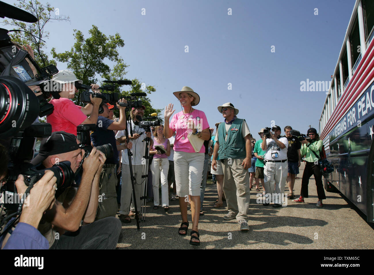Peace Activist Cindy Sheehan prepares to board a bus near President ...