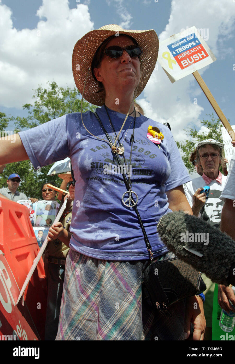 Cindy ii hi-res stock photography and images - Alamy