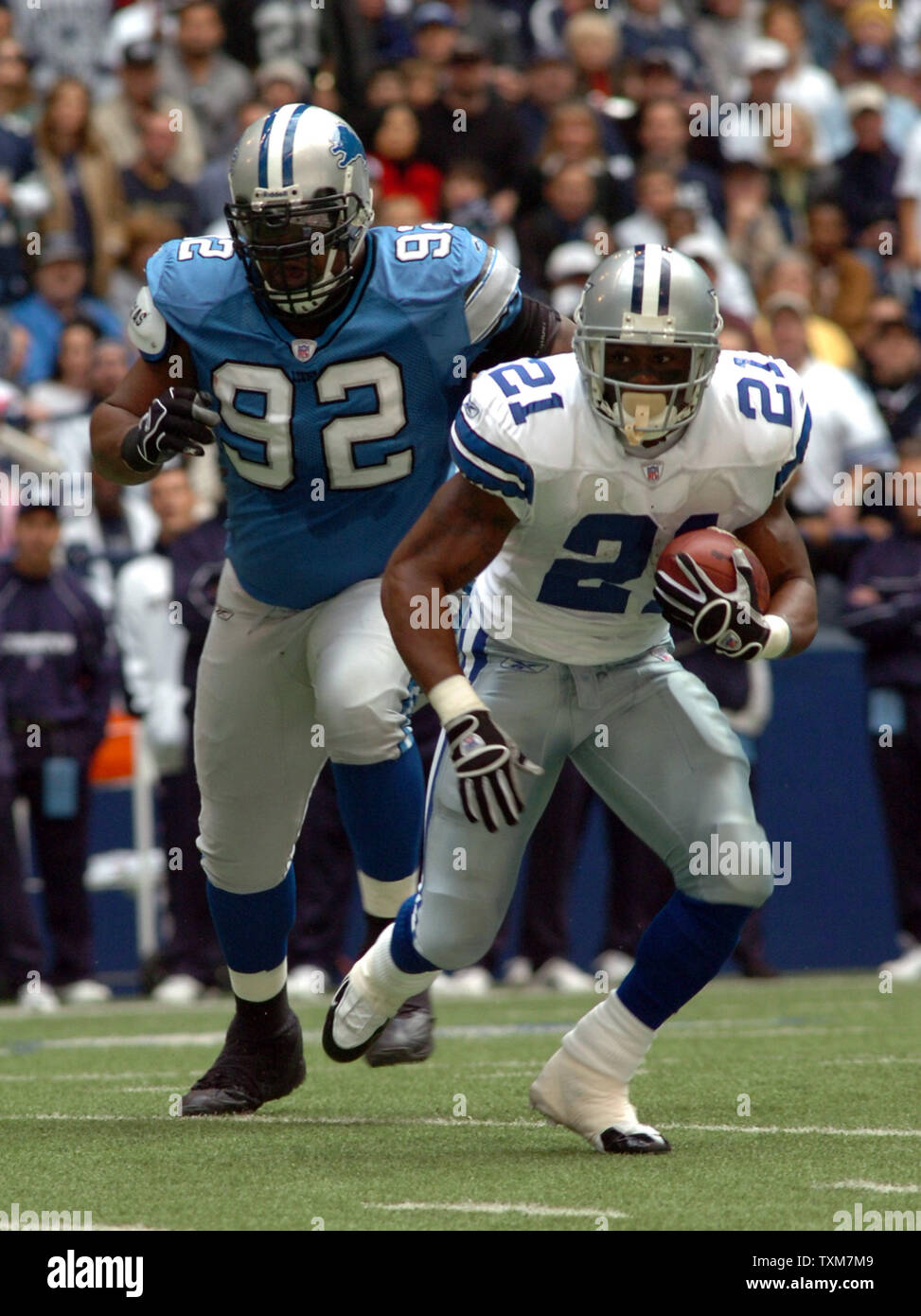 Julius irving hi-res stock photography and images - Alamy