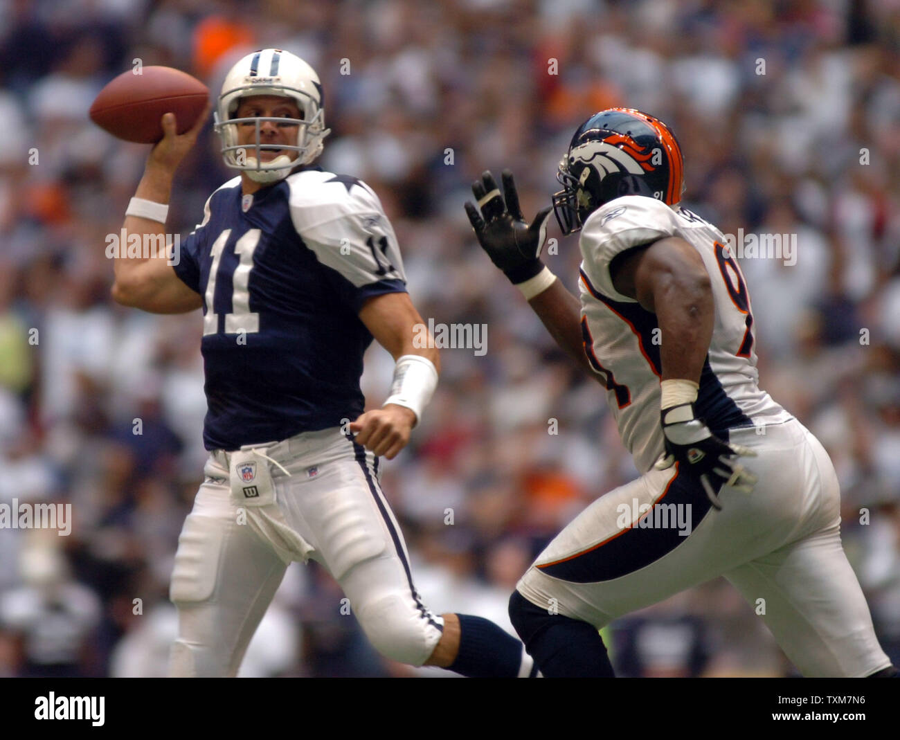 Courtney brown dallas cowboys hi-res stock photography and images - Alamy