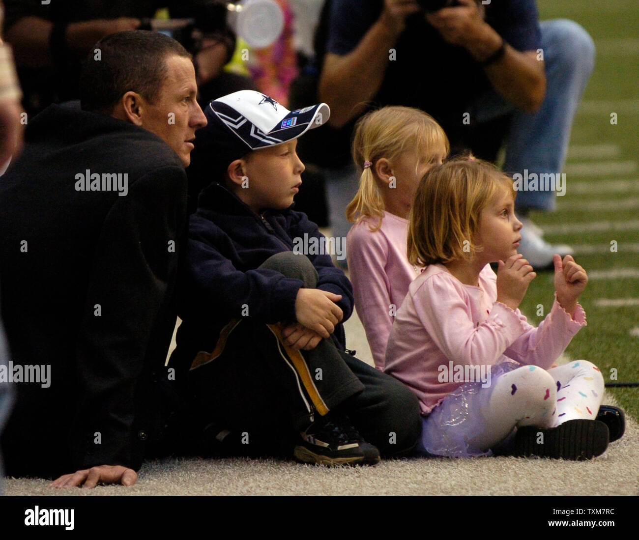 Lance armstrong children hi-res stock photography and images - Alamy
