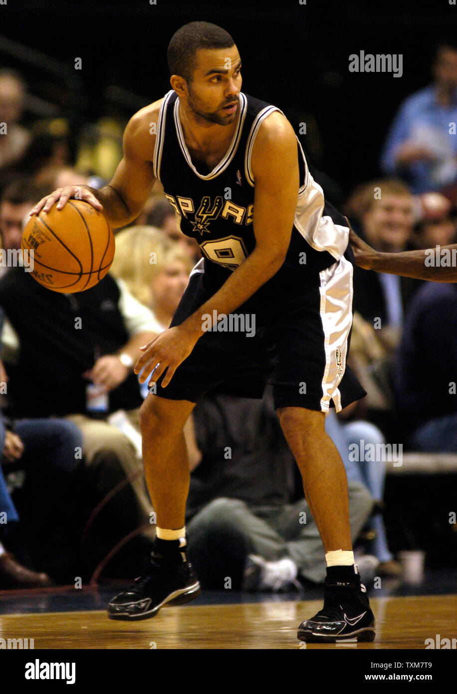 Tony Parker Dribbling