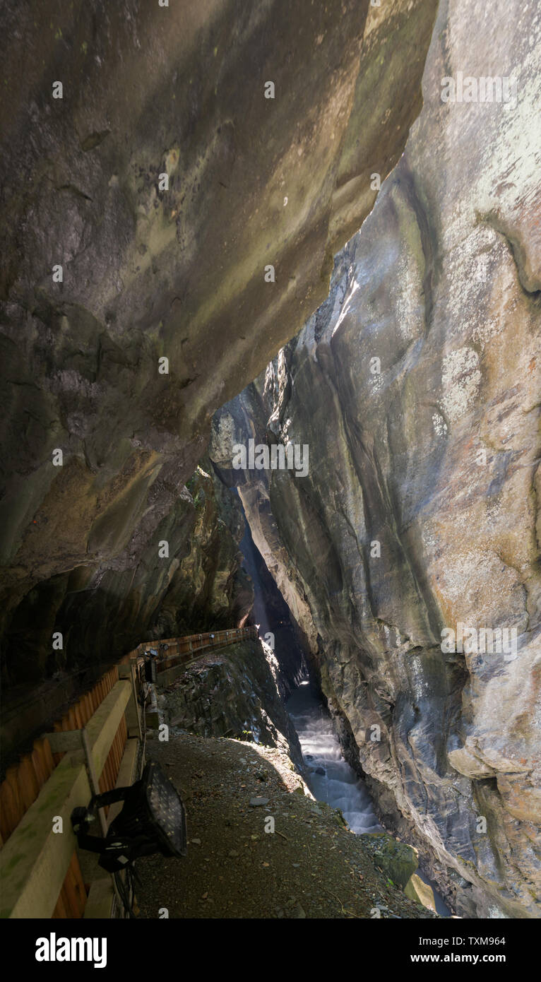 Hot creek gorge hi-res stock photography and images - Alamy