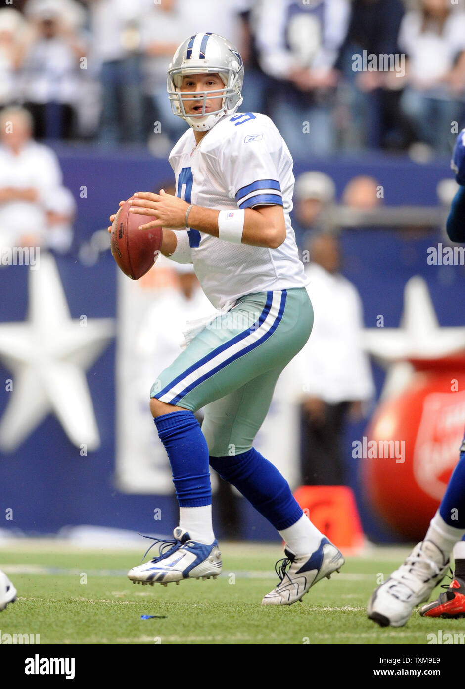 Tony Romo Throwing Vs Giants