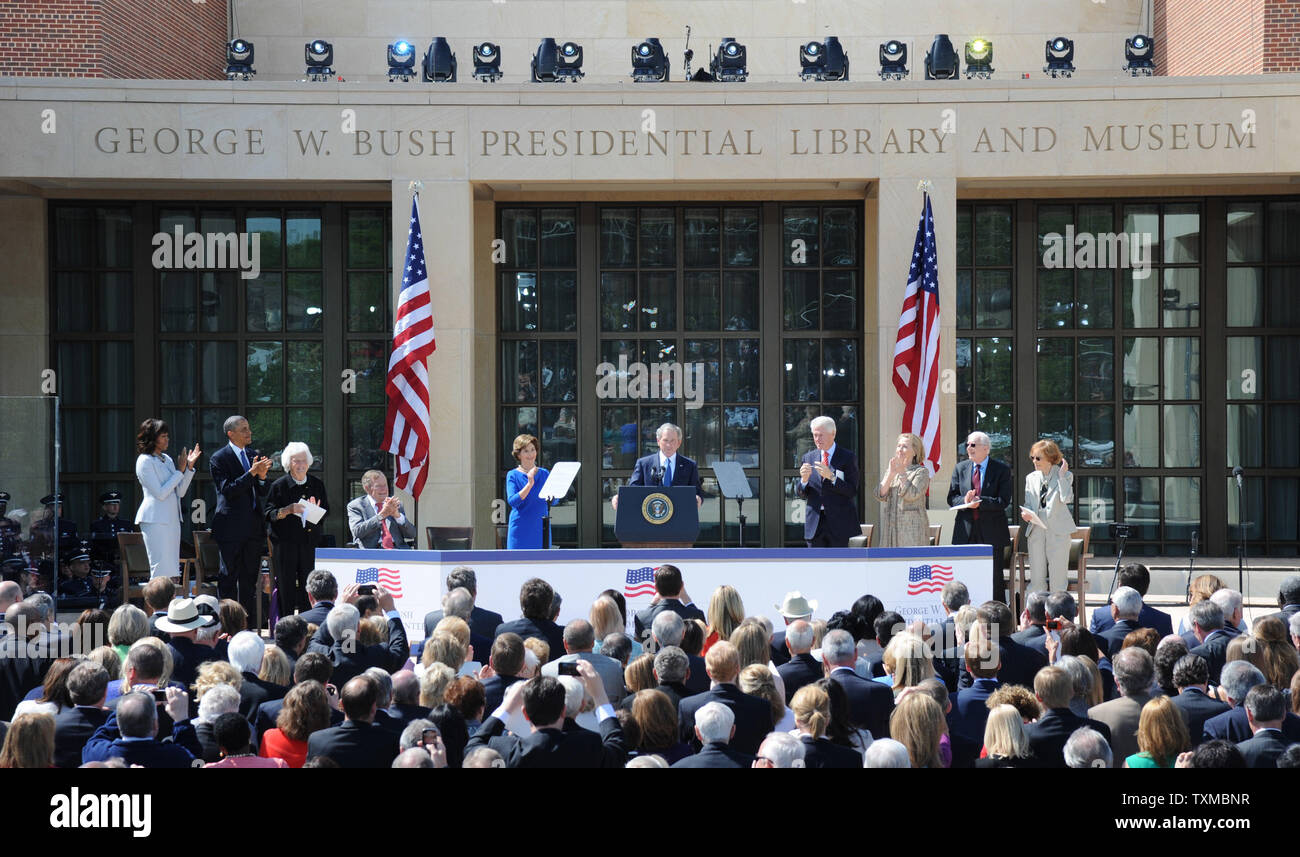 President George W. Bush delivers remarks at the dedication of his ...
