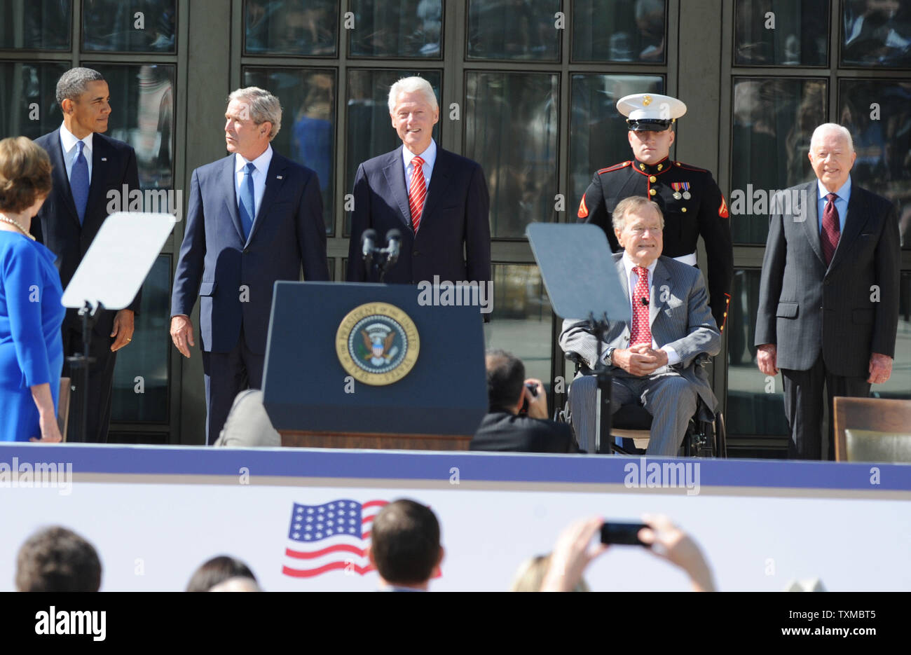 United States Presidents, from left, Barack Obama, George W. Bush, Bill ...