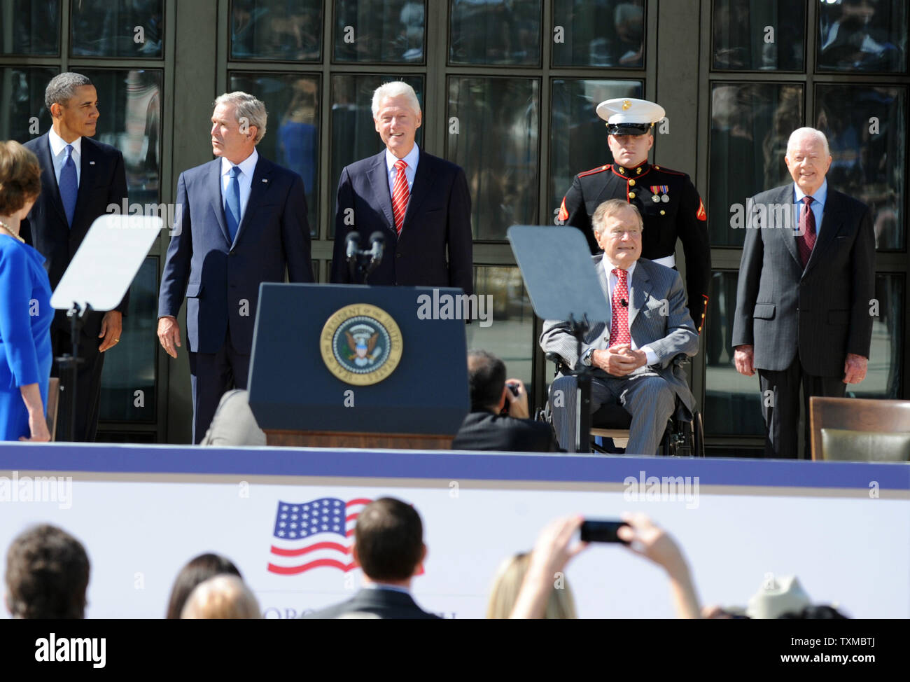 United States Presidents, from left, Barack Obama, George W. Bush, Bill ...