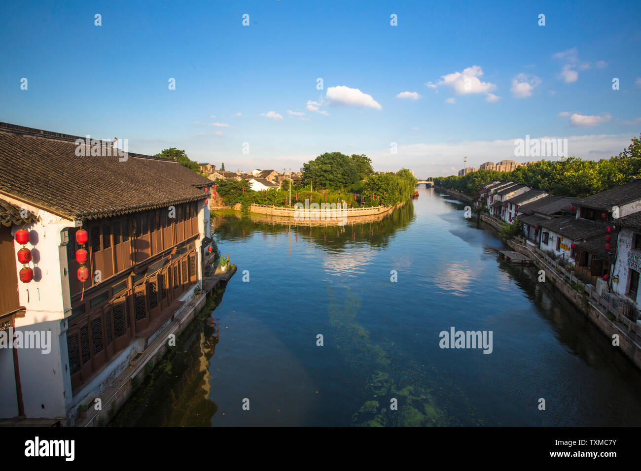 The only ancient canal in China passing through the city, Wuxi ...